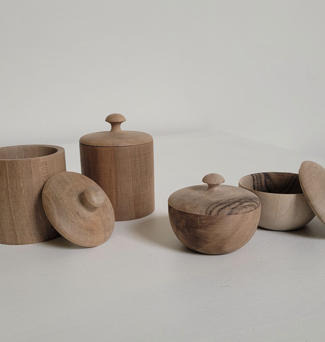 Carved Walnut Wood Trinket Box – Minda Living